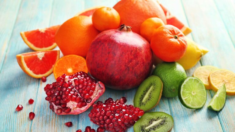 13 Healthy Fruits That Are High in Iron