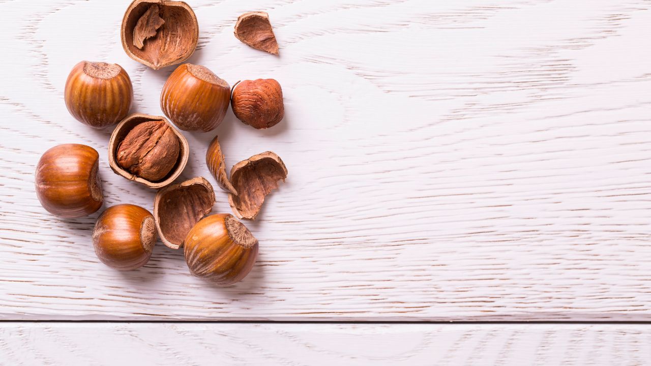 10 High Fibre Nuts that Pack a Nutritional Punch