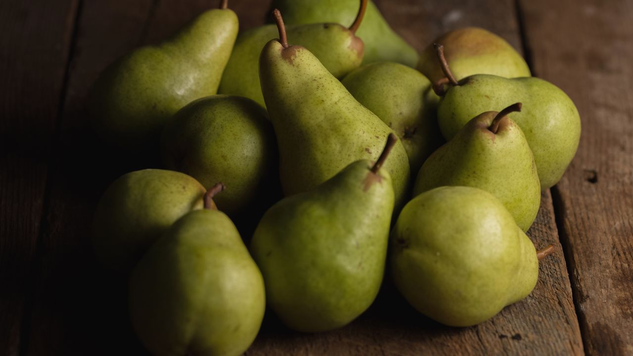 10 Types of Pears: Sweet, Juicy, and Perfect for Every Meal